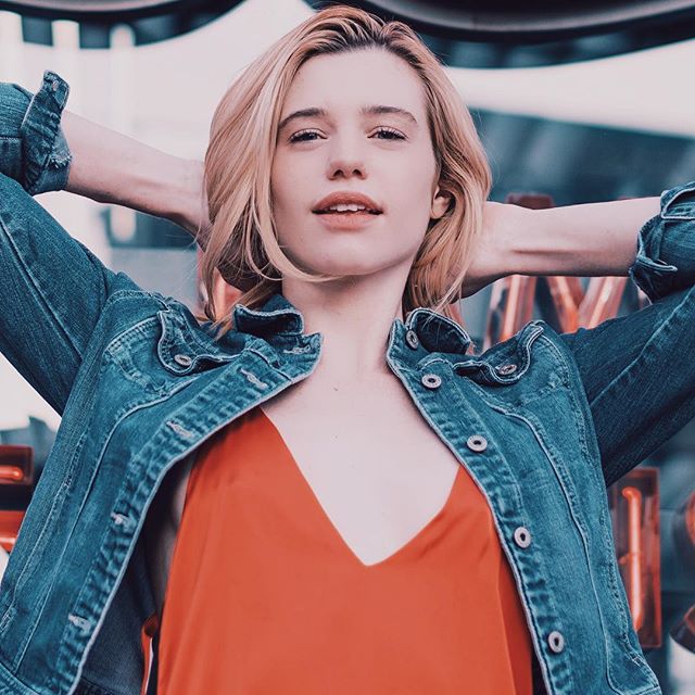 Jay Mendiola – Fashion & Beauty Photographer