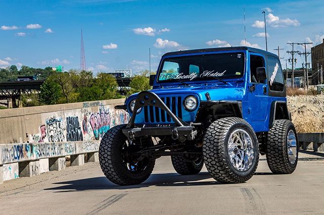 Peyton Gant – Sports & Cars Photographer