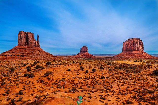 Emmanuel Crova – Architecture & Interior Photographer