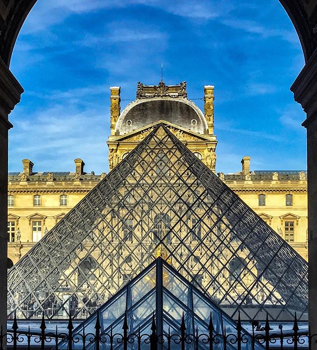Louvre Pyramid Paris France Landmark Architecture