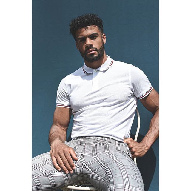 Lee McLaughlin – Model