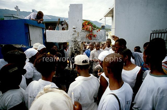 Gary Moore – Editorial & Documentary Photographer